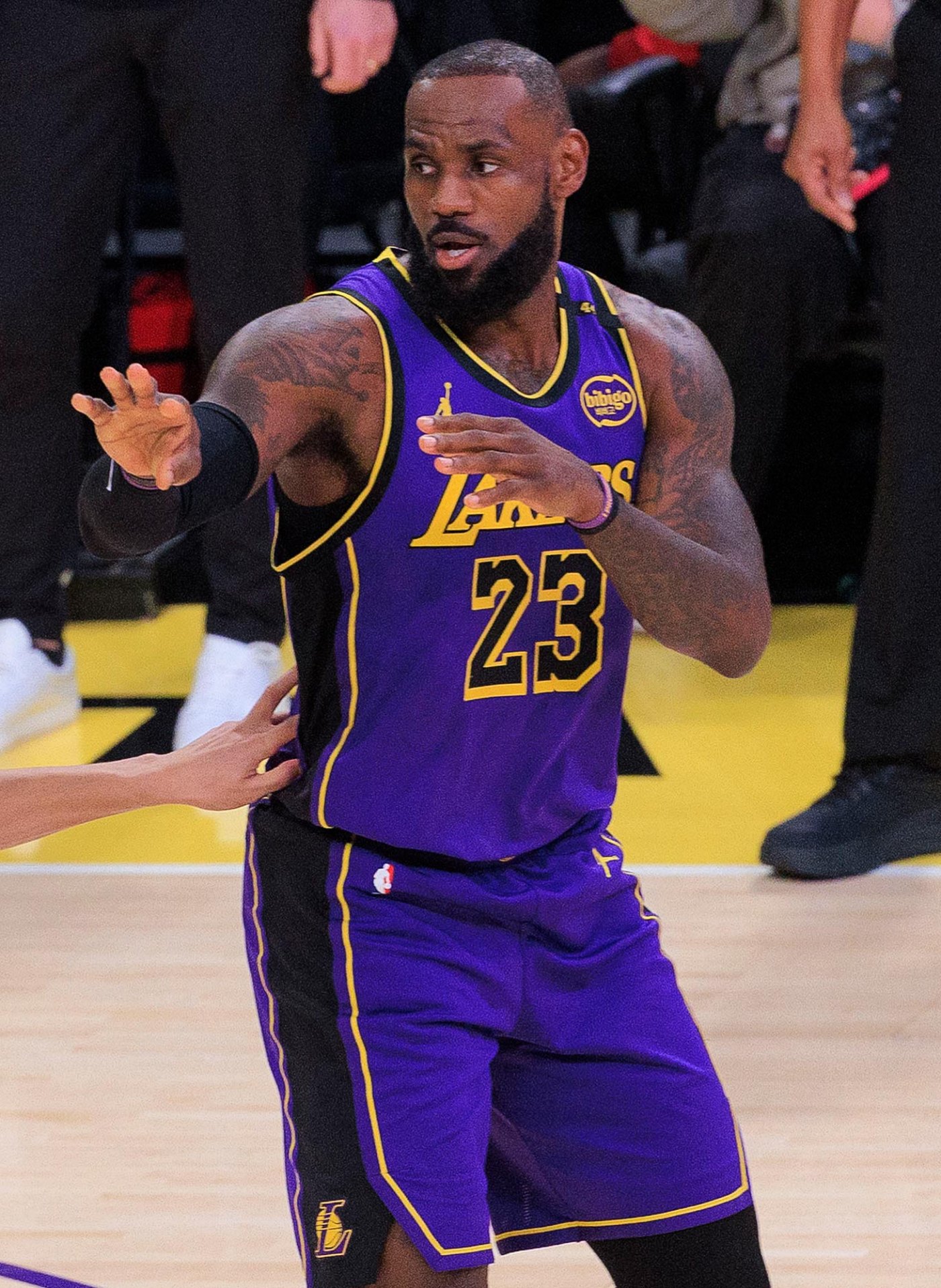 LeBron James Has Adorable Moment With Crying Fan Sitting Courtside | Us ...