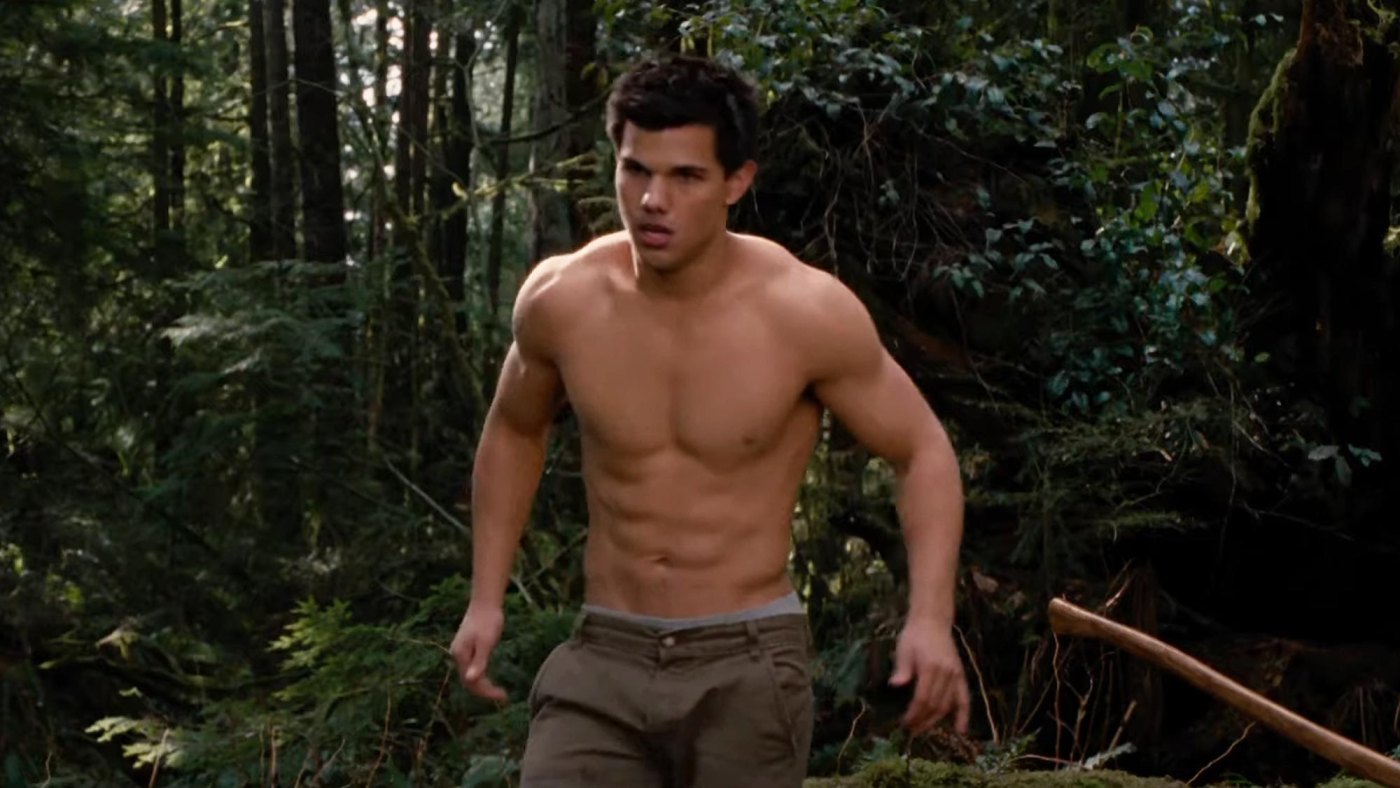 Taylor Lautner Finally Watched the Twilight Franchise With Wife Tay ...