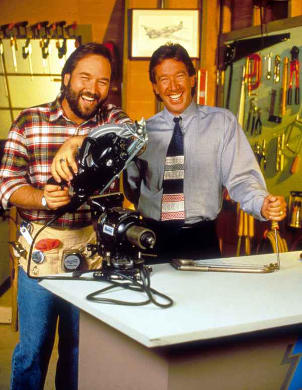 Home Improvement Alums Tim Allen Reunited With on Shifting Gears | Us ...