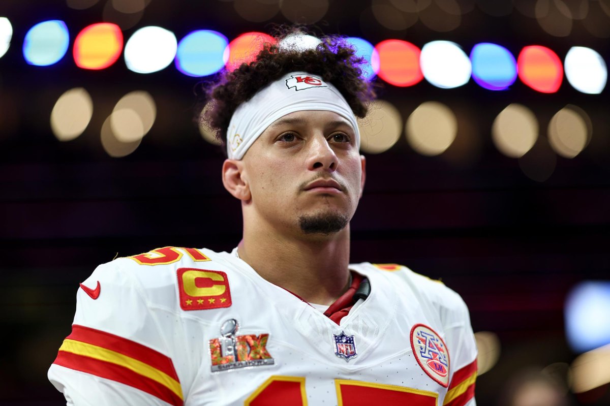 Patrick Mahomes’ Grandfather Larry ‘Randy’ Martin Dead | Us Weekly