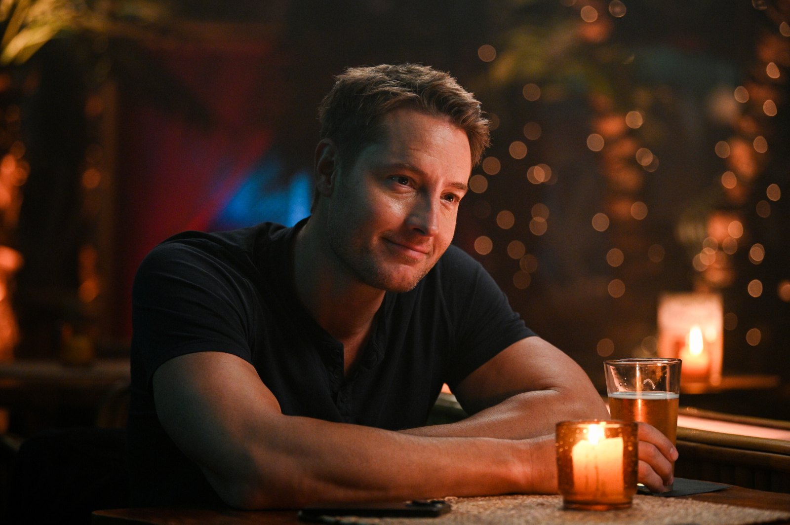 Tracker Cast Dating History: Justin Hartley, Sofia Pernas, More | Us Weekly