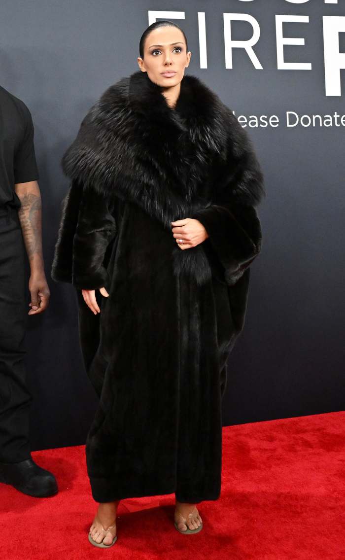 Bianca Censori’s Skimpiest, Raunchiest Outfits: Naked Dresses and More ...