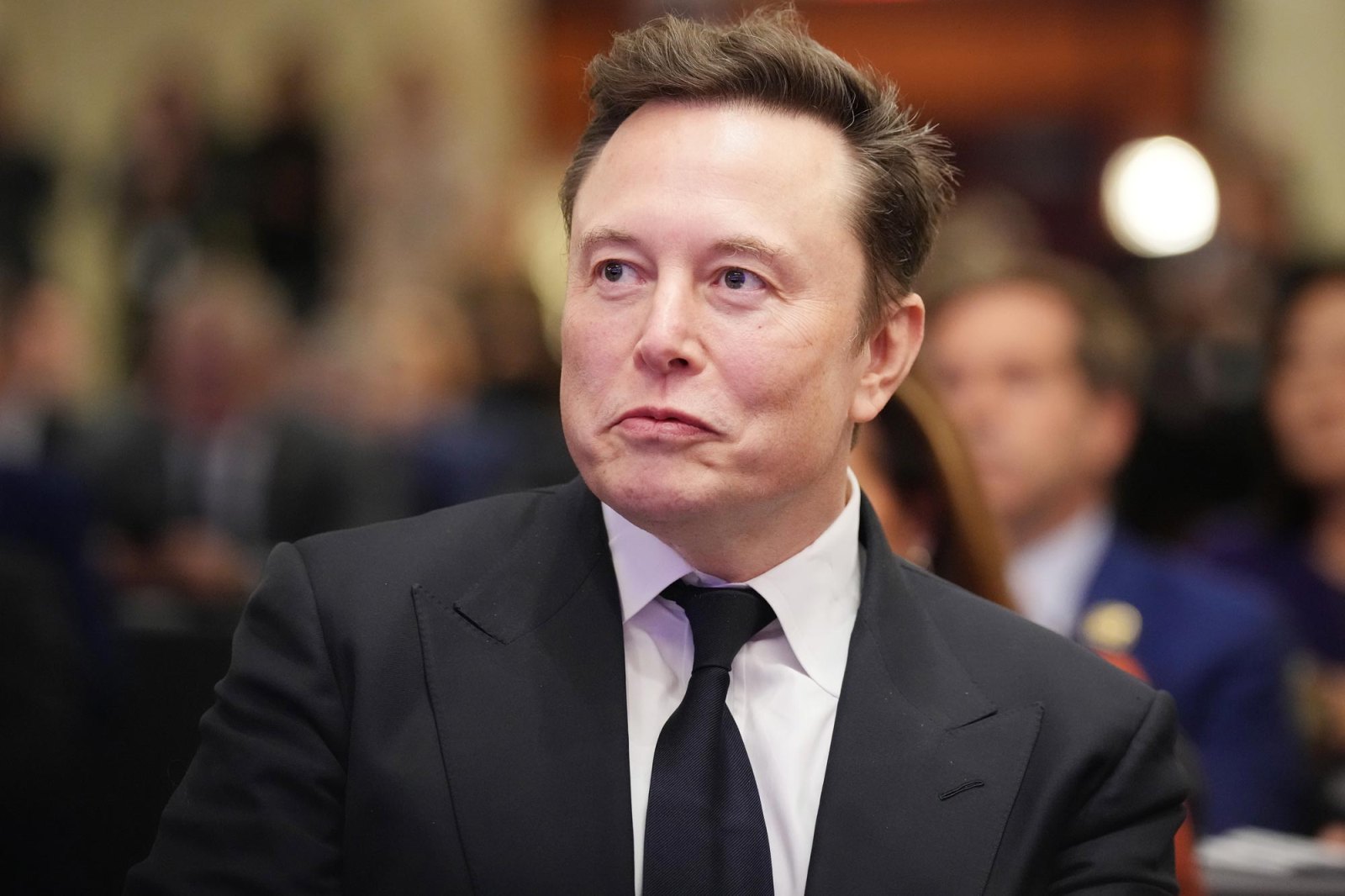 Elon Musk’s Estranged Daughter Says She Found Out About New Sibling ...