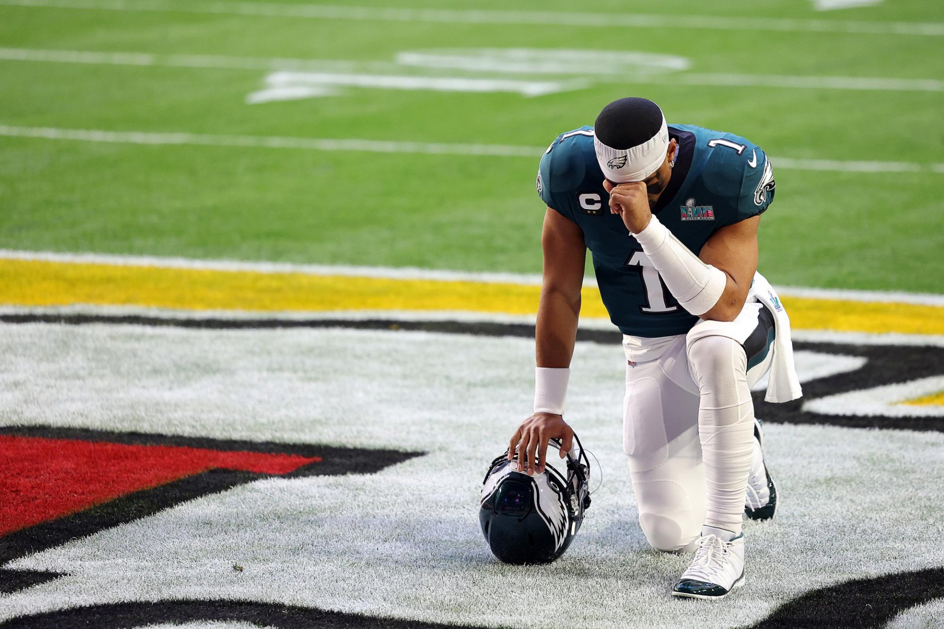 Jalen Hurts Won't Change Phone Wallpaper After 2025 Super Bowl Win | Us ...