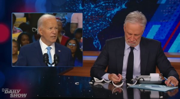 Jon Stewart Suffers Bloody Injury On Air in Daily Show Mishap | Us Weekly