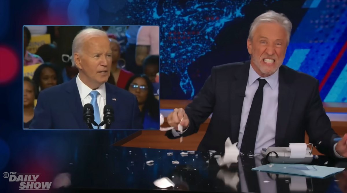 Jon Stewart Suffers Bloody Injury On Air in Daily Show Mishap | Us Weekly