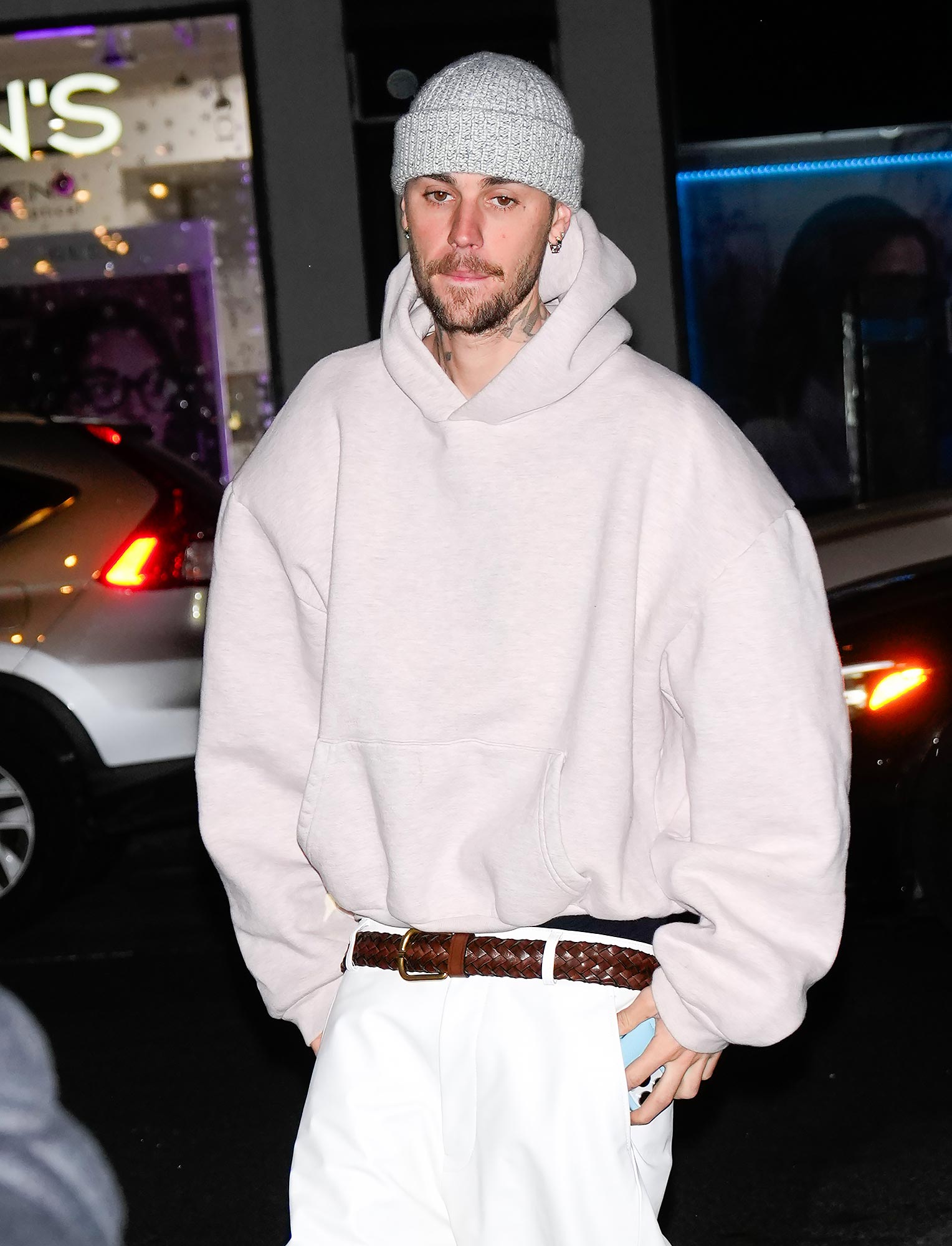 Justin Bieber Shares Video of Him Smoking After Denying Drug Rumors ...