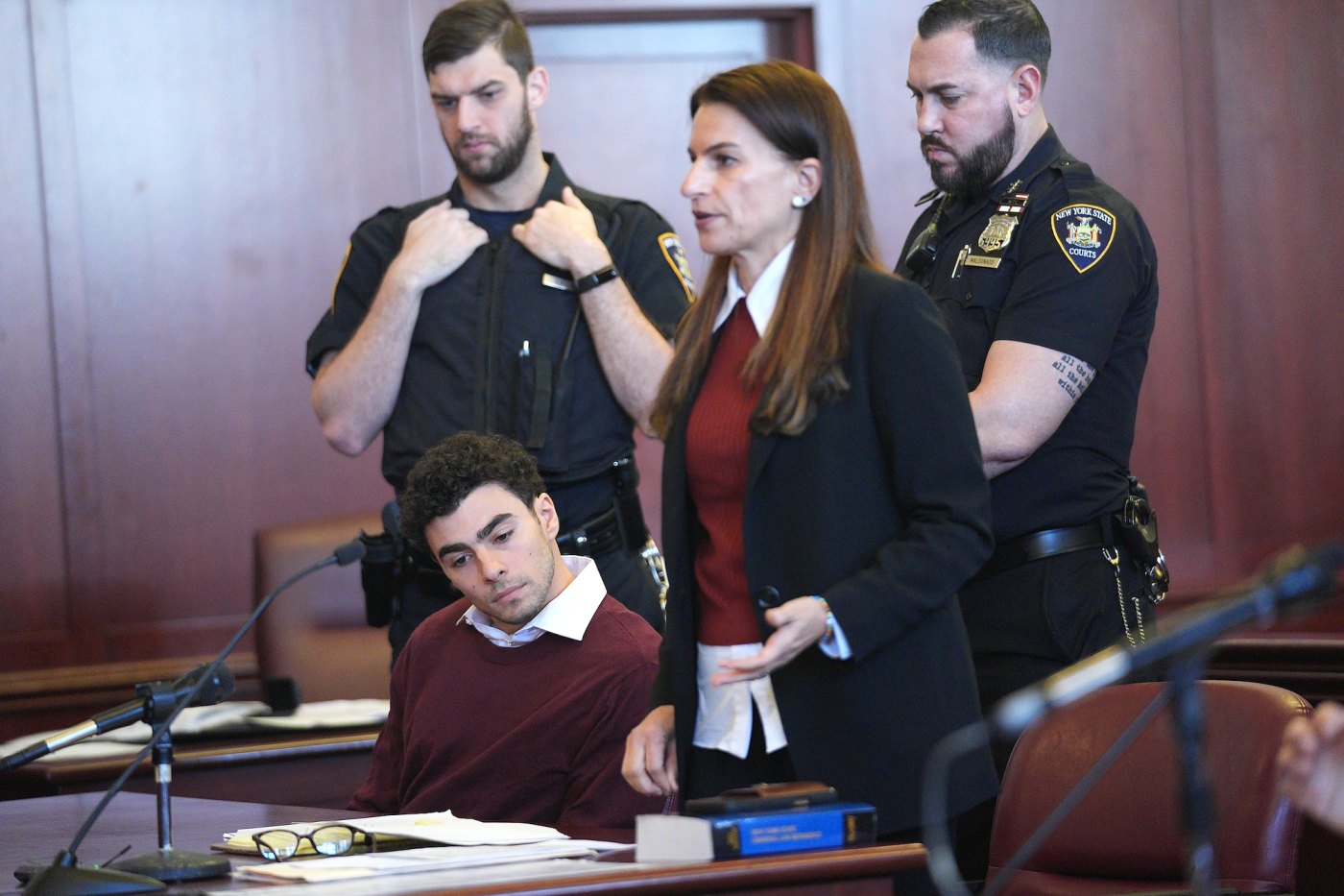 Luigi Mangione Accepts $300K From Supporters for Defense in Murder Case ...