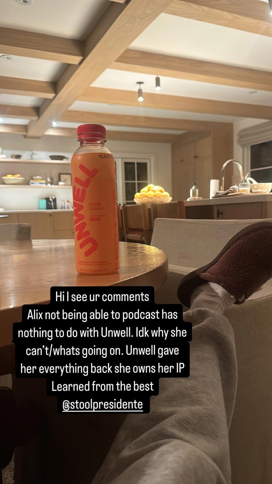 Alex Cooper Reacts to Alix Earle Temporarily Pausing Her Podcast | Us ...