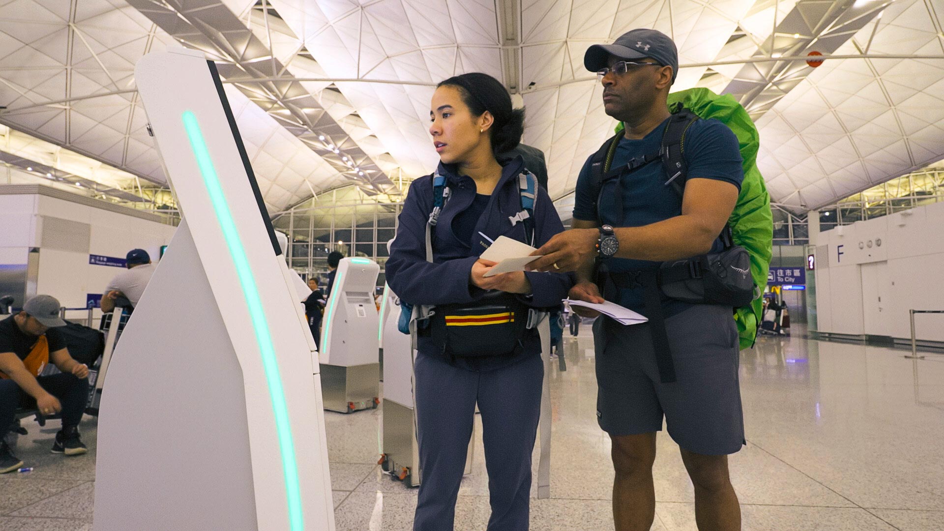 Amazing Race’s Bridget and Ernest Got Caught Up Trying to ‘Pass’ Teams ...
