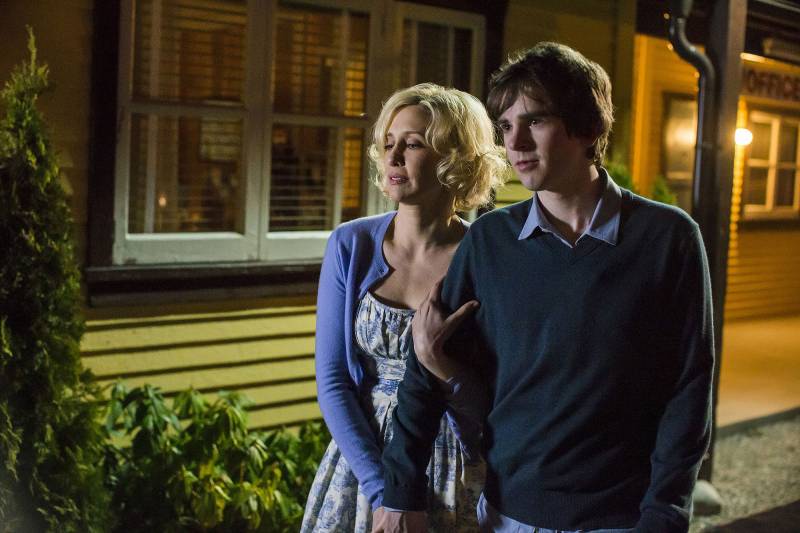 Incest Scenes In Tv Movies White Lotus House Of The Dragon