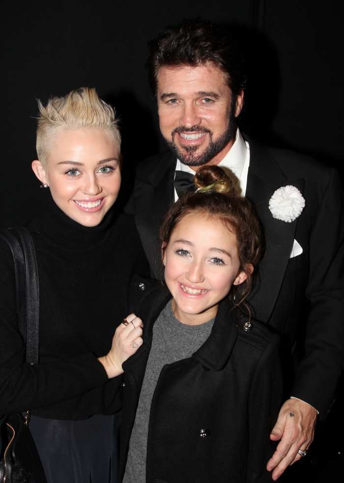 Billy Ray Cyrus Is ‘Crying’ Writing Tribute to Noah and Miley Cyrus ...