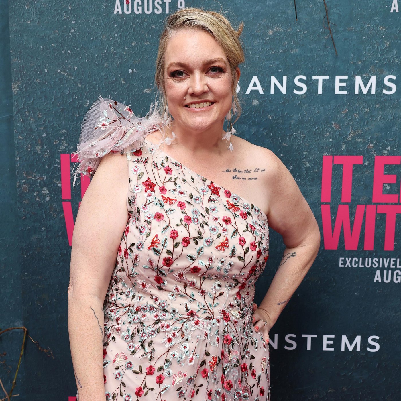 Colleen Hoover Jokes About Her‘ Disturbing Content’ | Us Weekly