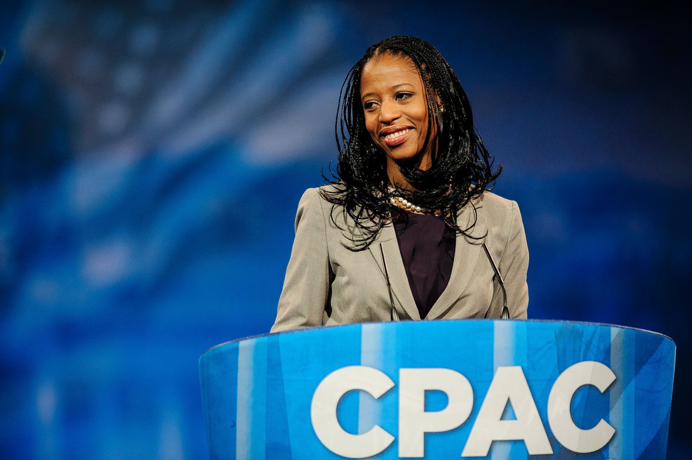 Former Congresswoman Mia Love Dead at Age 49 After Brain Cancer Battle ...