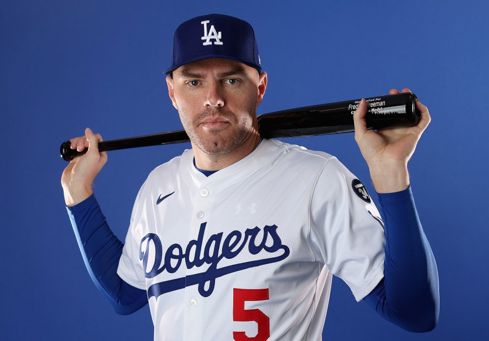 How Freddie Freeman Honors His Late Mom at Every Dodgers Baseball Game ...