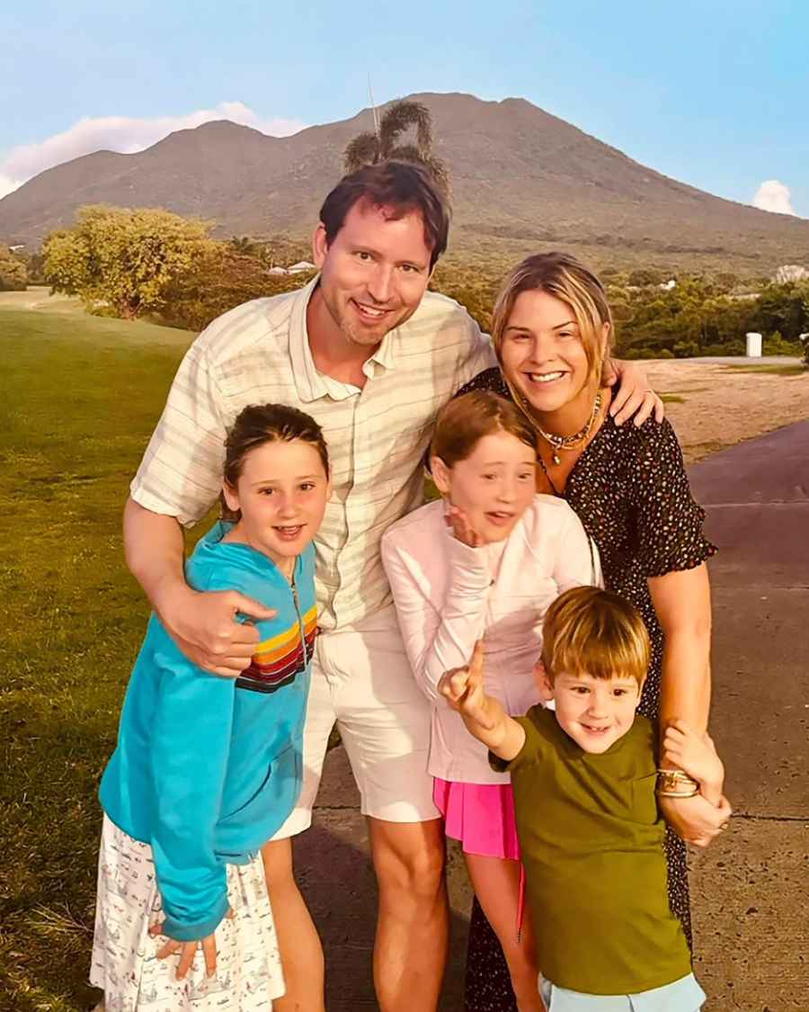 Jenna Bush Hager, Barbara Bush 'Aspire' to Parent Like Their Mom and ...