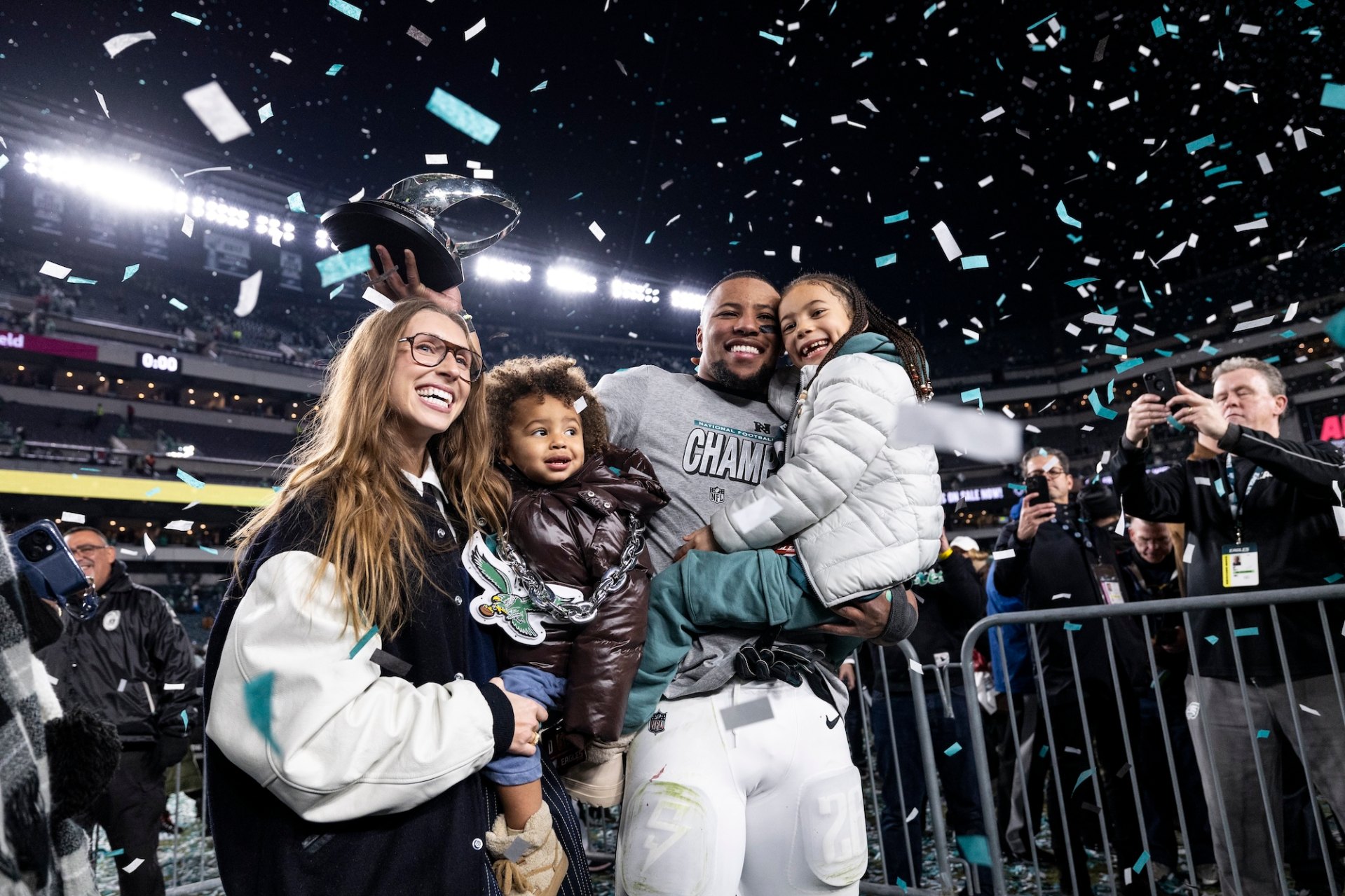 Saquon Barkley’s Fiancee Reacts to His New NFL Record-Setting Contract ...