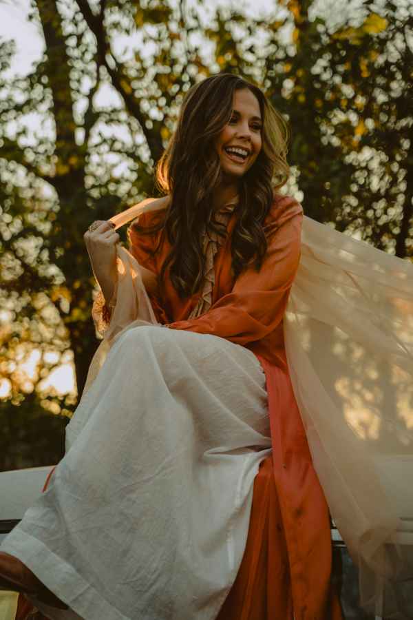 Sierra Hull Loved Making Her 1st Album as an Independent Artist | Us Weekly