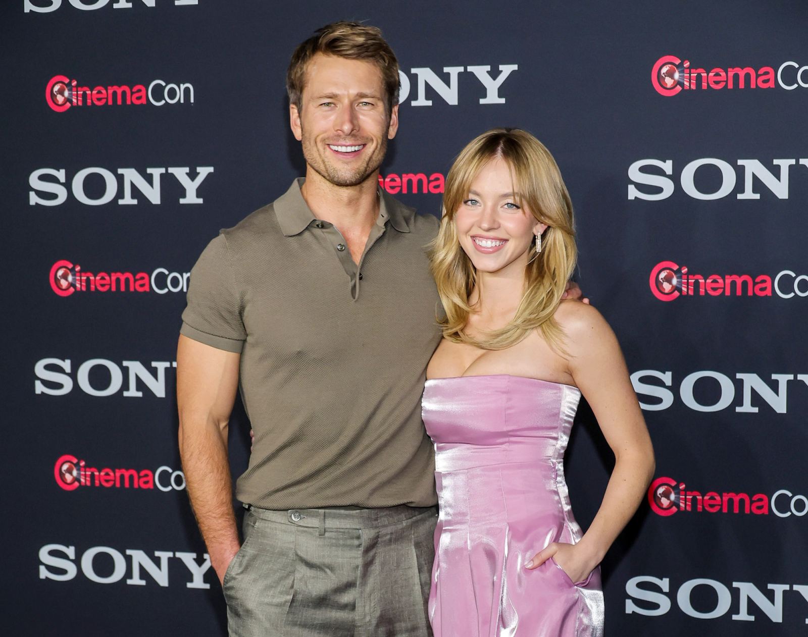 Sydney Sweeney Poses With Glen Powell's Sister Leslie at Wedding | Us ...