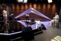 The Voice’s Adam Levine, Michael Buble Fight Over John Legend’s Singer ...