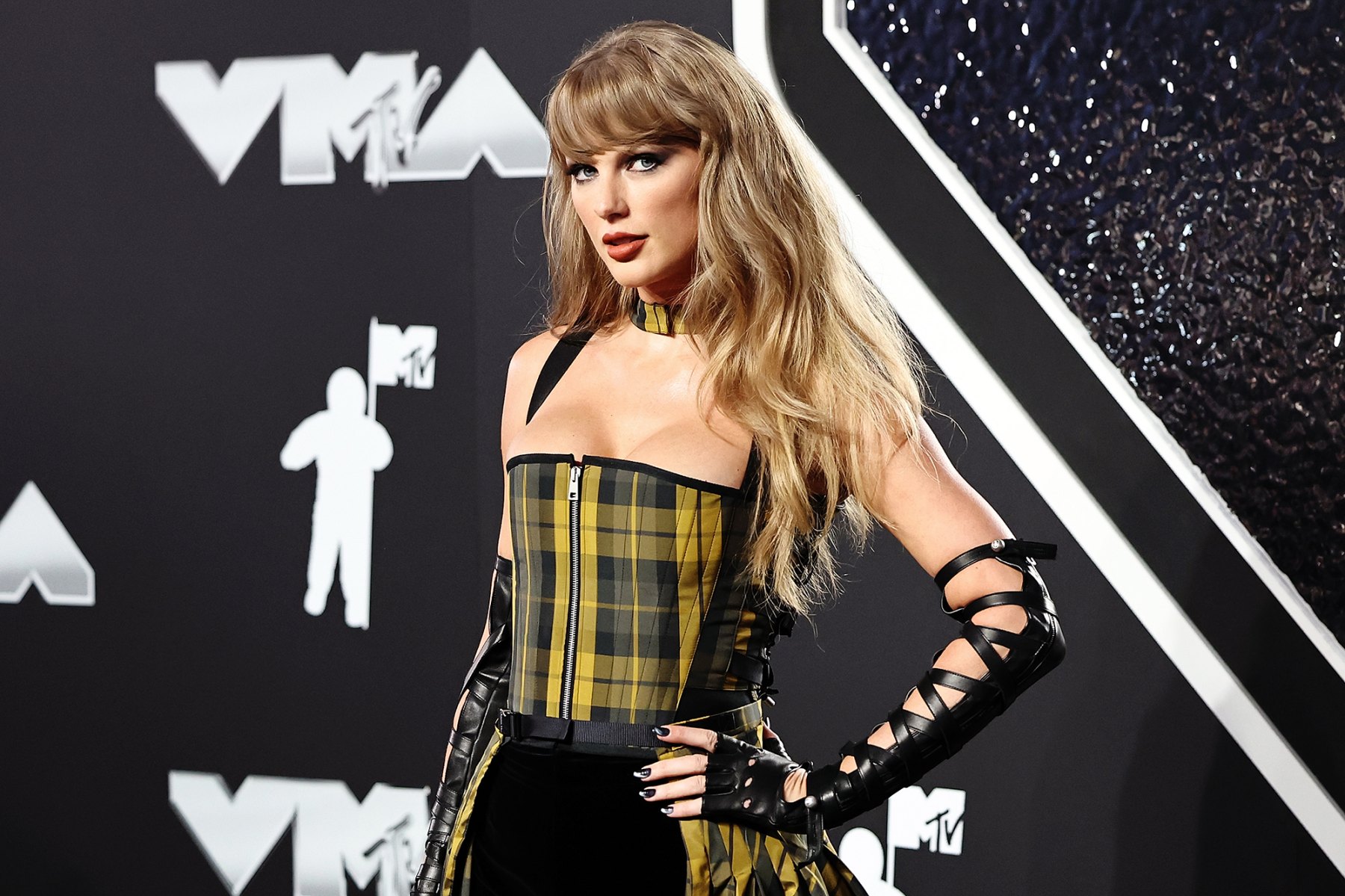 Taylor Swift Was Name-Dropped in Senate Hearing on Leaked Signal Chat ...
