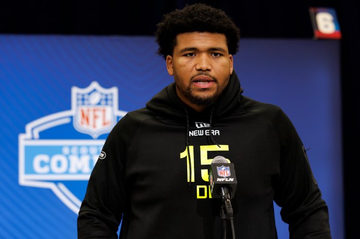 Steelers Draft Pick Derrick Harmon Pays Tribute to Mom After Her Death ...