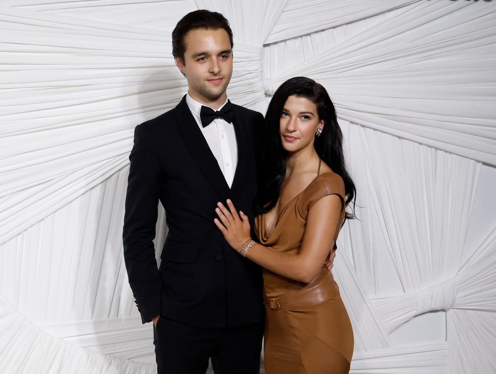 Phoebe Gates Says Boyfriend Arthur Donald 'Hates' Her $20 Painting | Us ...