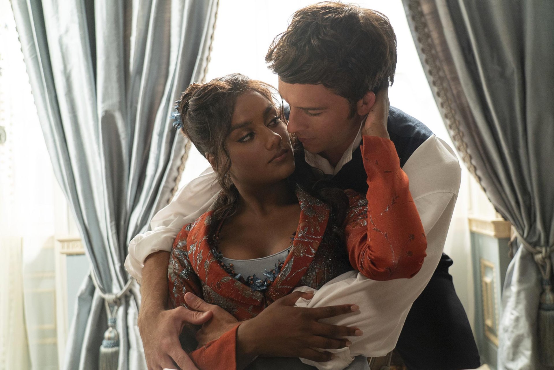 Simone Ashley Recalls Filming Bridgerton Rain Scene With Jonathan ...