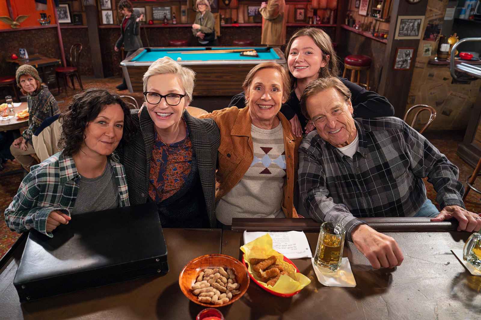 The Conners Reveals Roseanne's Addiction Timeline Before Overdose | Us ...