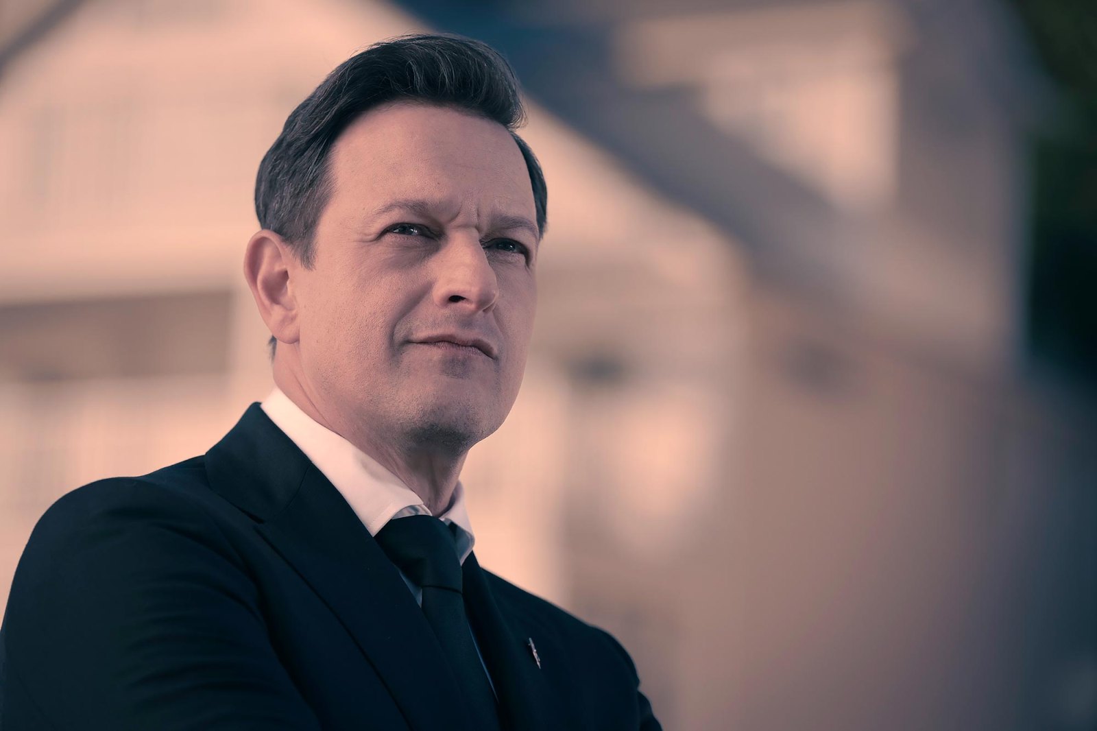 Handmaid's Tale Reveals Josh Charles as Commander Wharton: What to Know ...