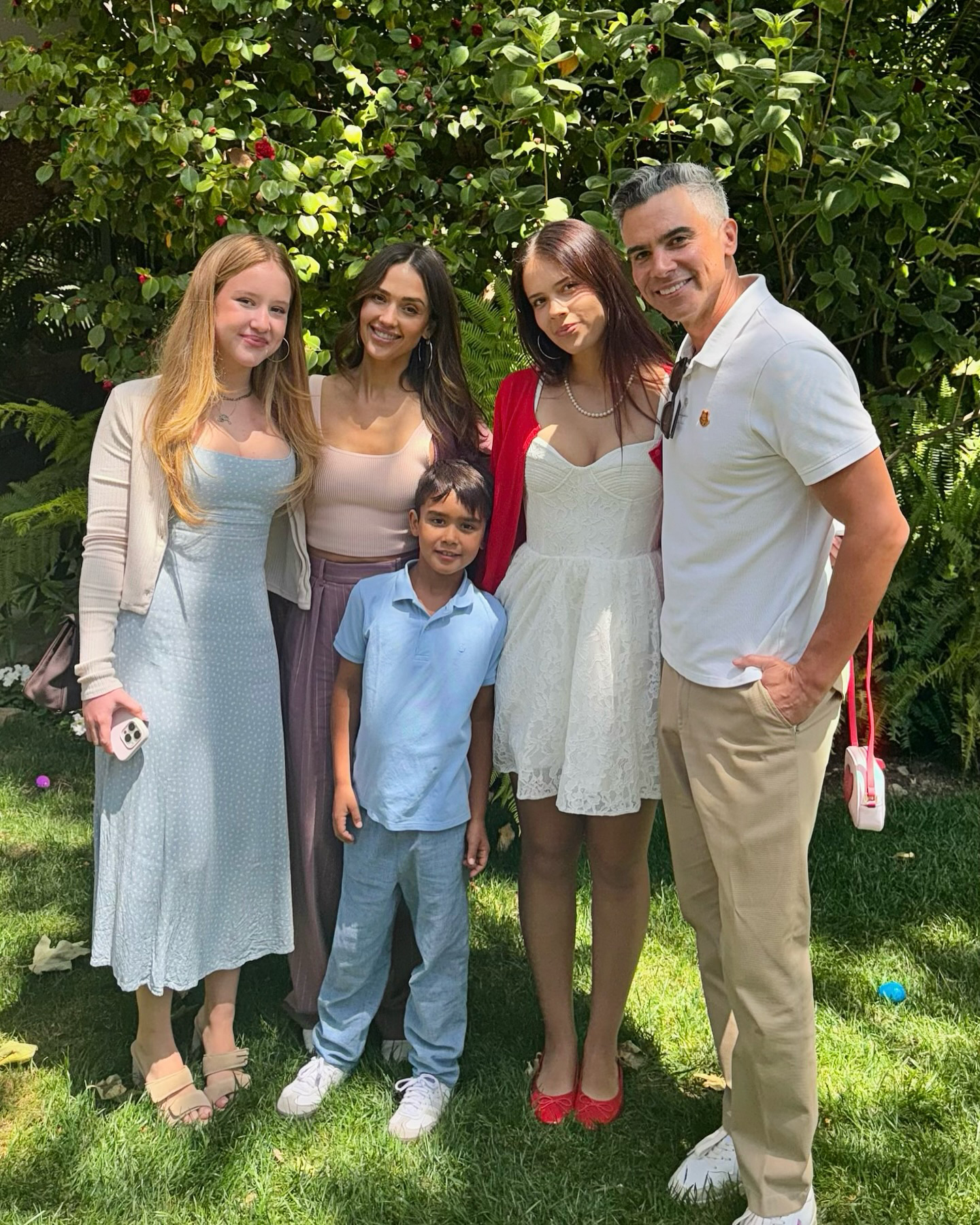 Jessica Alba y su ex Cash Warren celebran la Pascua con sus hijos tras ...