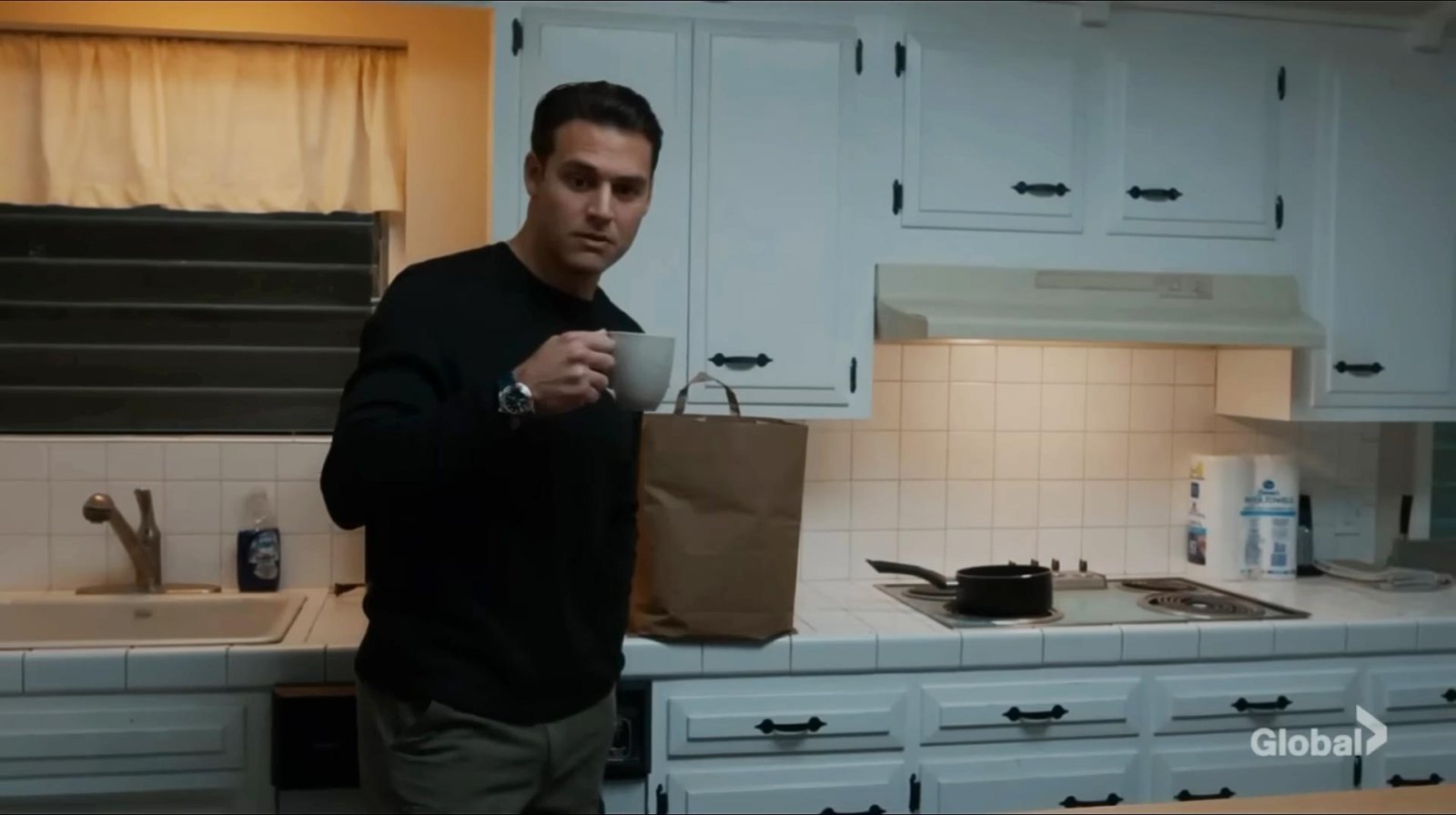 Oliver Stark and Ryan Guzman Break Down 9-1-1 Buck and Eddie Scenes ...