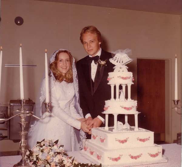 Alan Jackson and Wife Denise's 45-Plus Year Relationship Journey | Us ...