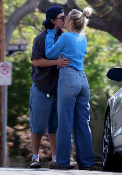 Anna Camp Kisses Girlfriend Jade Whipkey After Confirming Romance | Us ...