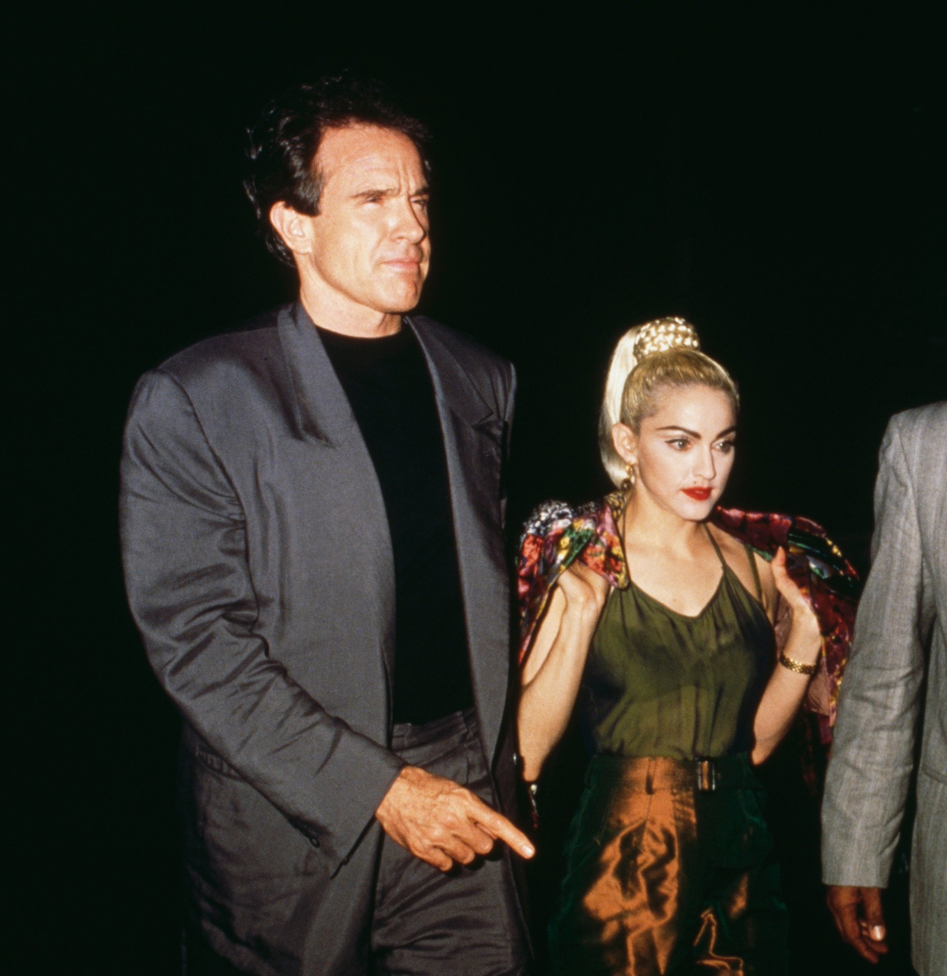 Warren Beatty's Quiet Life Out of the Spotlight With Annette Bening ...