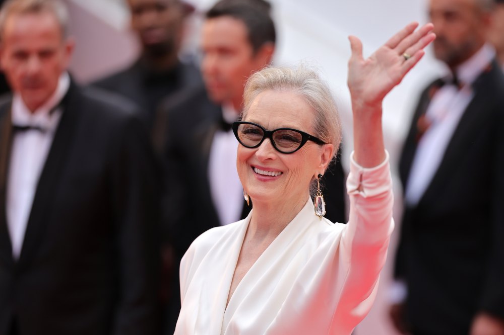 Love Meryl Streep’s Comfy Espadrilles? Copy the Look for $25 | Us Weekly
