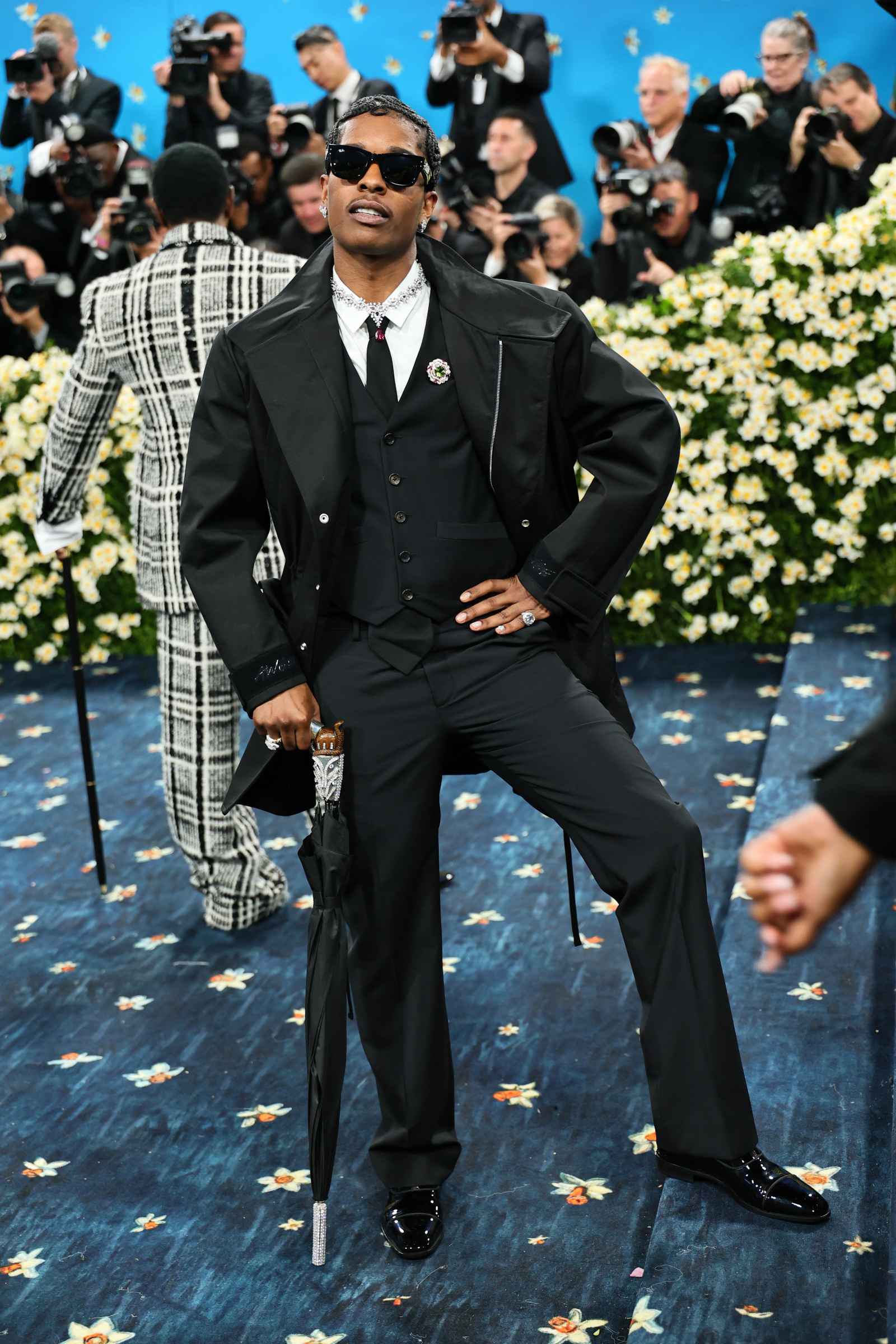 Pregnant Rihanna Stuns at 2025 Met Gala After Confirming Baby News | Us ...