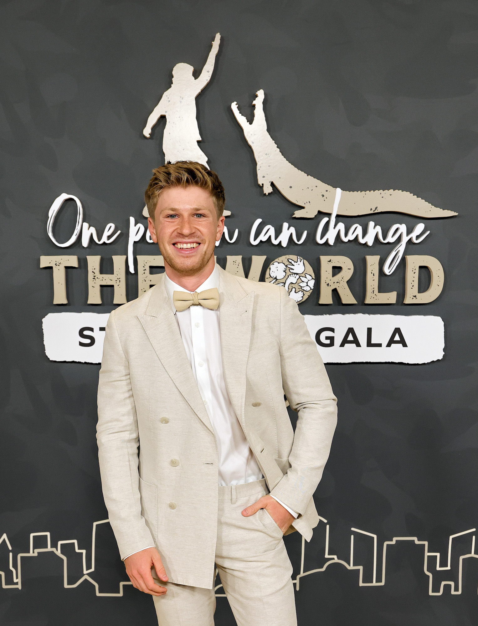 Robert Irwin Talks Bonds Campaign, DWTS and Handling Fame | Us Weekly