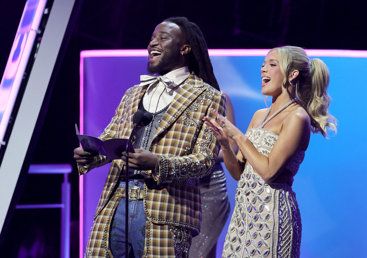 Shaboozey, Megan Moroney's AMAs 2025 Side-Eye Explained | Us Weekly