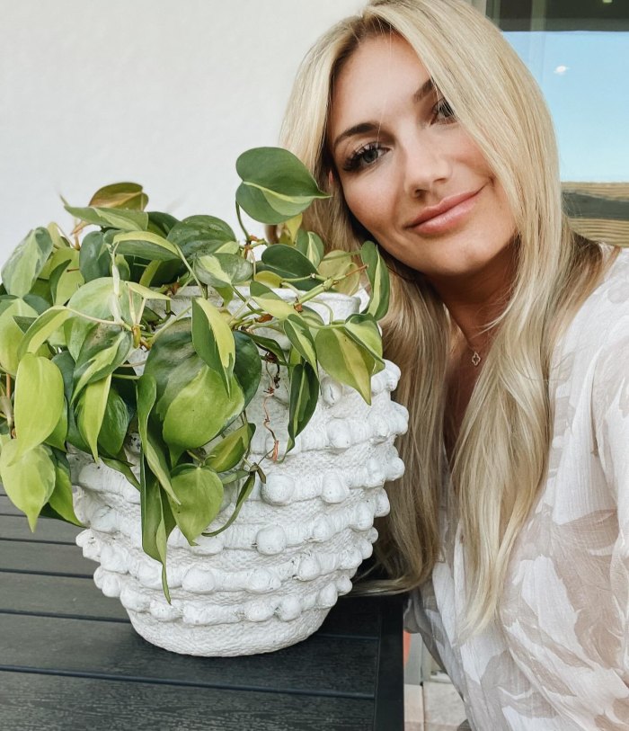 Inside Brooke Hogan's Life Out of the Spotlight With Husband and Twins ...