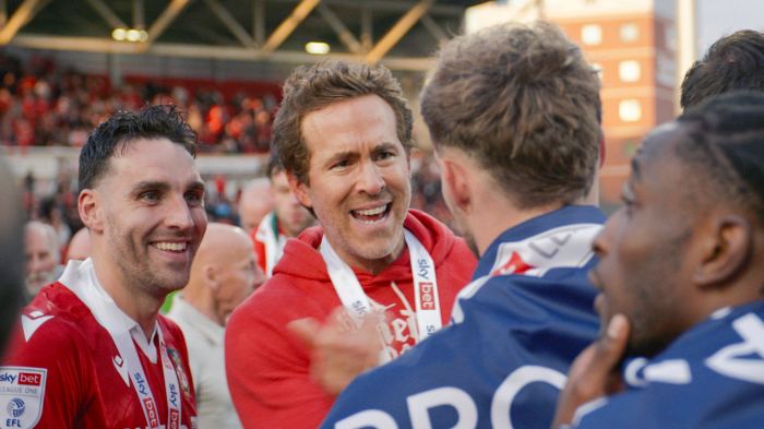 Welcome to Wrexham Finale: Ryan Reynolds Talks Historic Promotion | Us ...