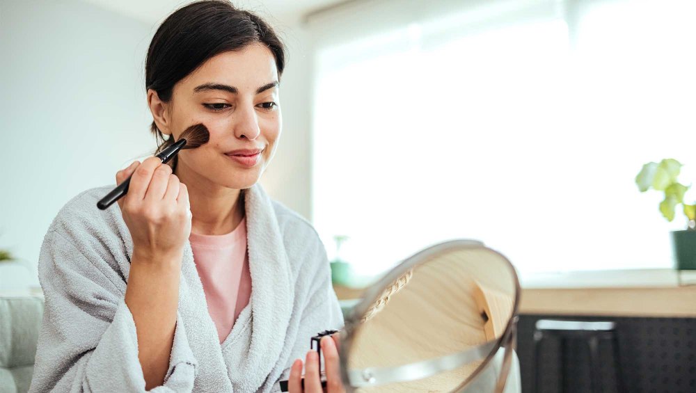 This $5 Blush on Amazon Is a Hit with Nurses Who Work 9+ Hours | Us Weekly