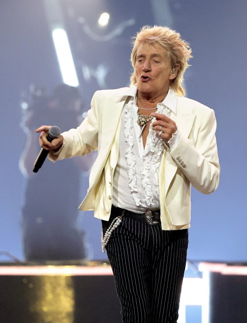 Rod Stewart Postpones Las Vegas Show Just Hours Before Kickoff | Us Weekly
