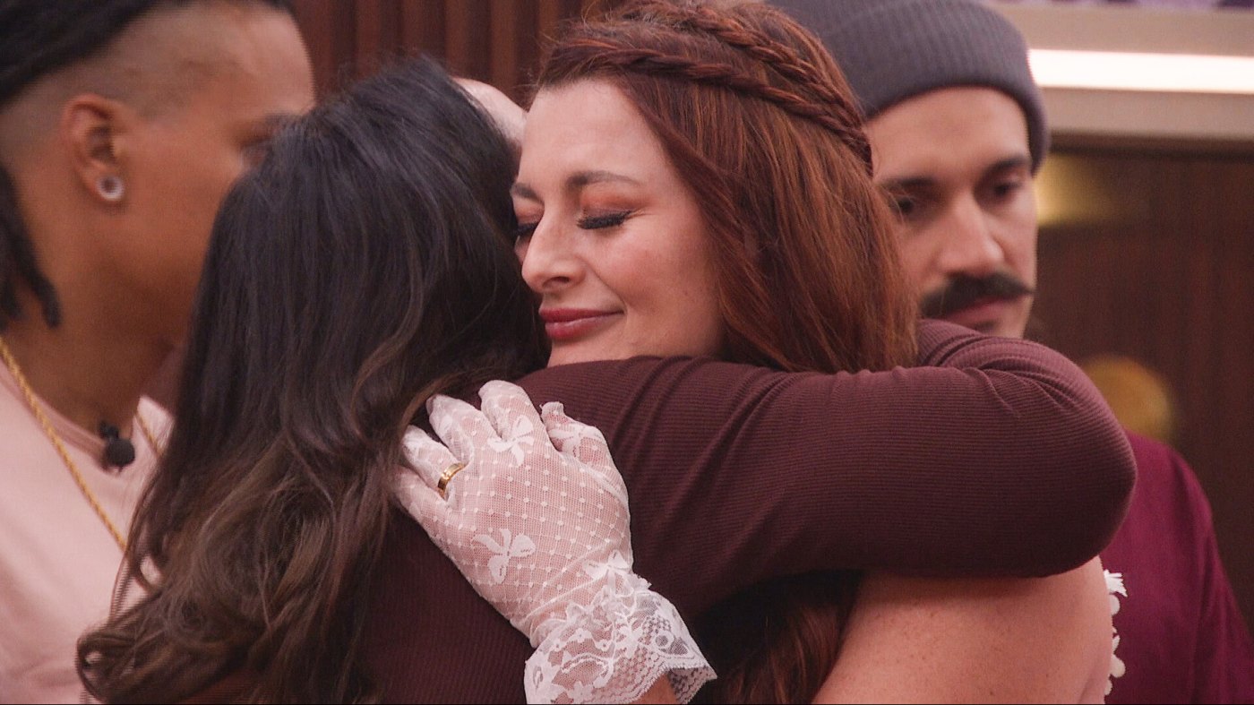 Big Brother 27 Amy Bingham Reveals Why She Stuck Close to Rachel (Excl ...