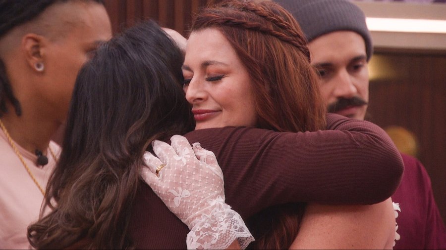 Big Brother 27 Amy Bingham Reveals Why She Stuck Close to Rachel (Excl ...