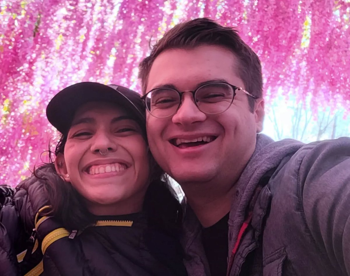 Conjoined Twin Carmen Andrade Elopes With Boyfriend Daniel McCormack ...