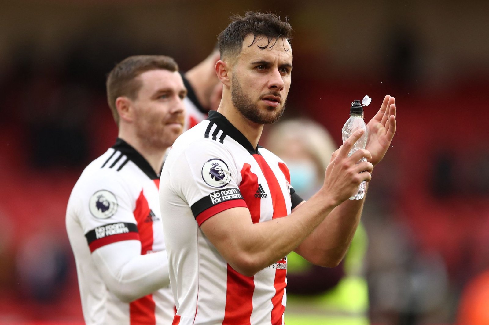 La estrella del fútbol George Baldock se ahogó accidentalmente en su ...
