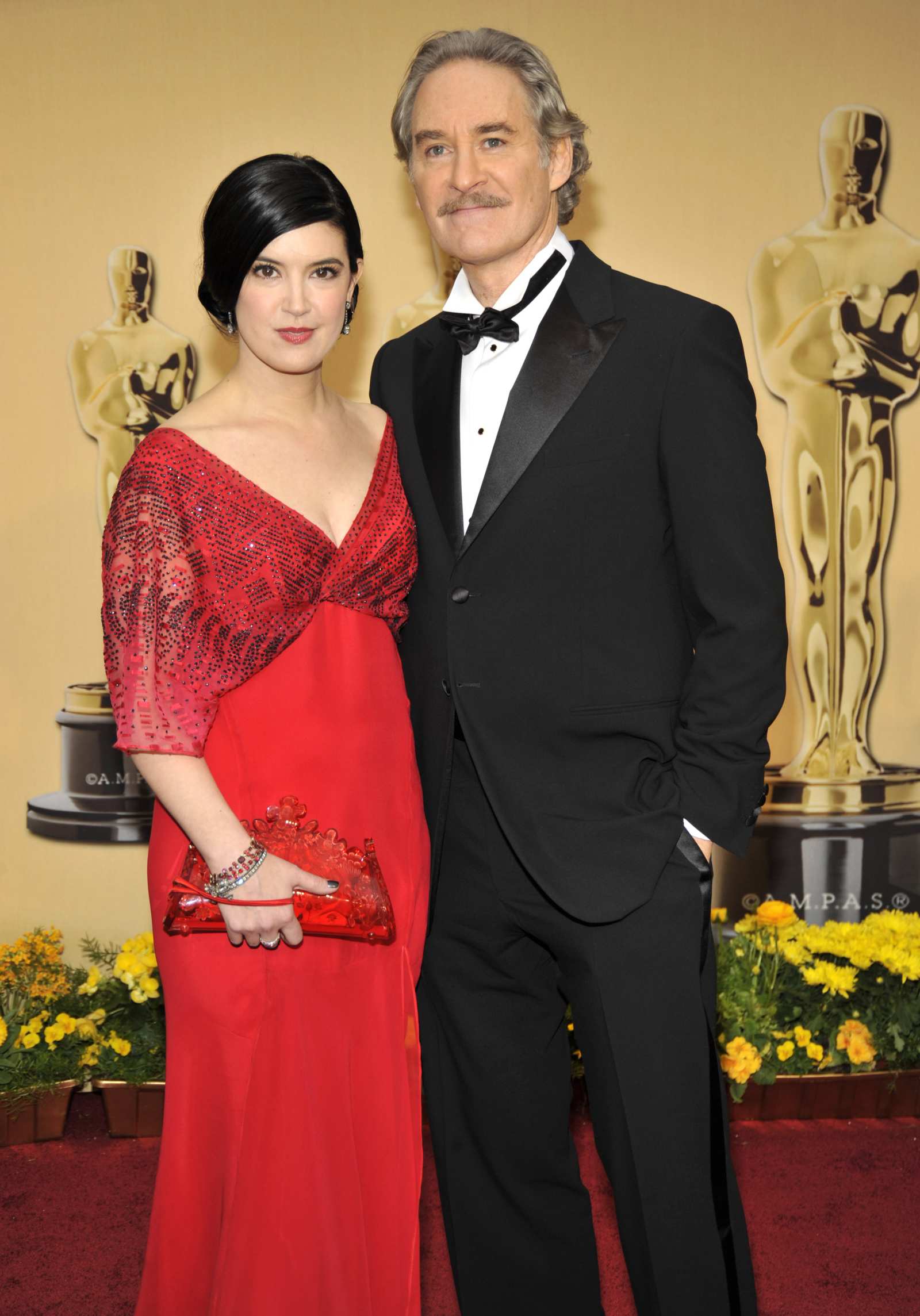 Who Is Phoebe Cates' Husband Kevin Kline? Inside Their Lasting Marriage ...