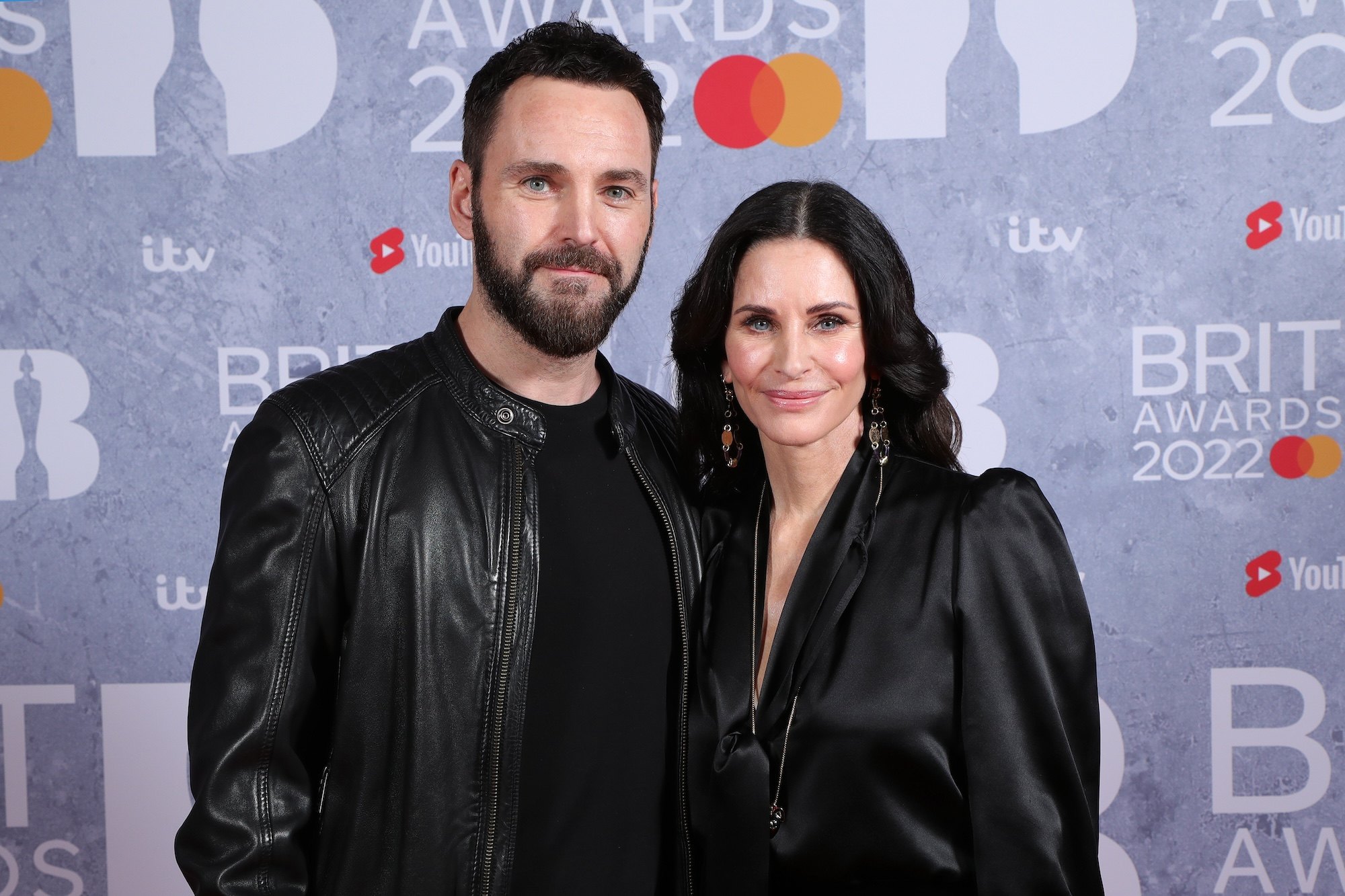Courteney Cox Packs on PDA With Boyfriend Johnny McDaid in Birthday ...
