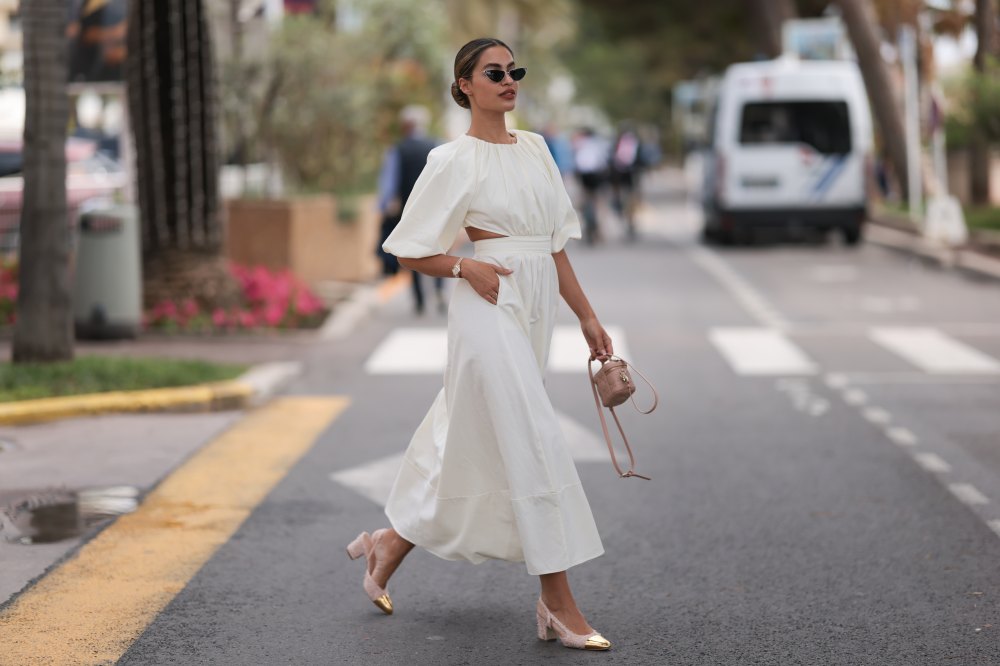 17 Flowy Summer Dresses That Cleverly Hide Belly Bloat | Us Weekly